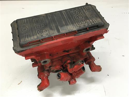 EBS Pressure control module - 900526000 - Mestebeld Trucks